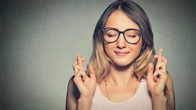 En familia - ¿Te consideras una persona supersticiosa? - Teleislas