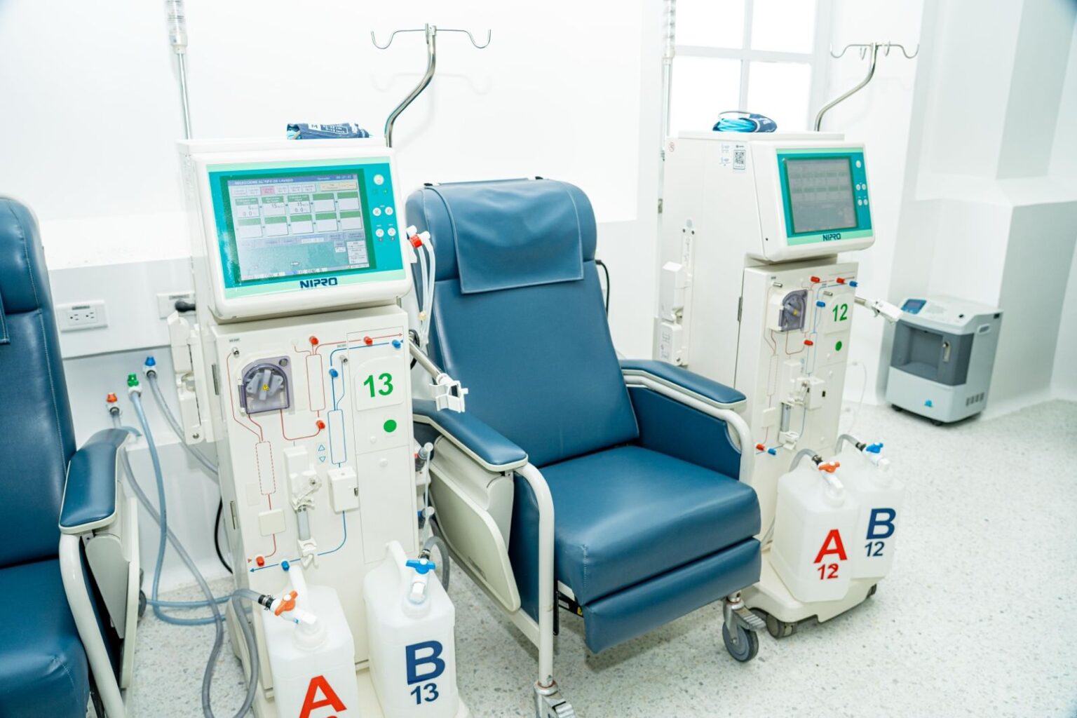 Teleislas News - Unidad renal comienza operaciones para atender a ...