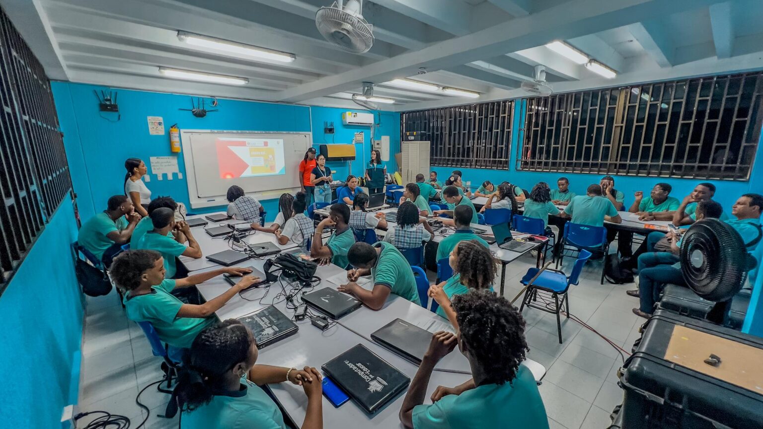 Teleislas News- Regreso a clases con innovación y calidad educativa ...