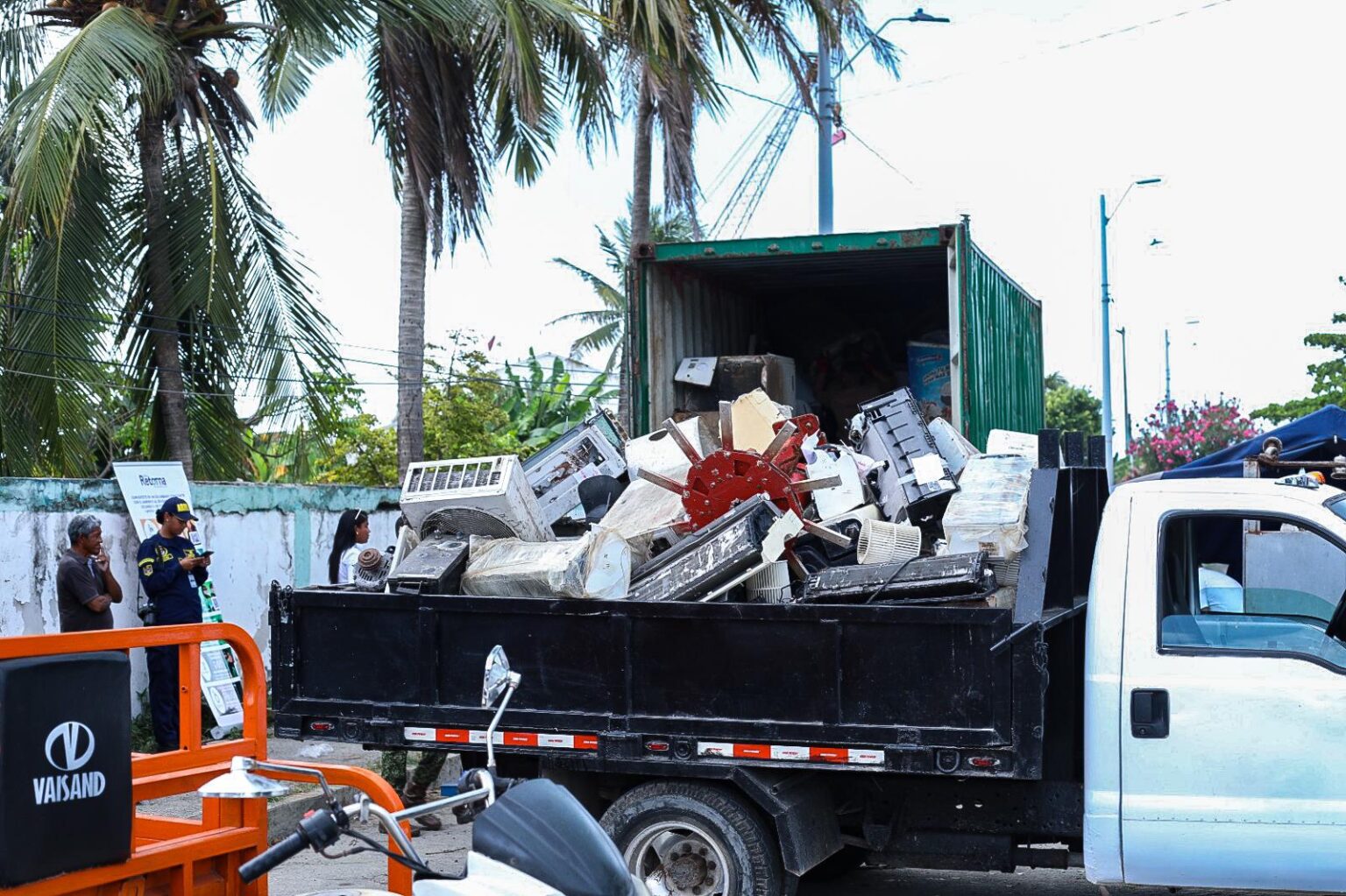 Teleislas News -¿Tienes residuos especiales en casa? Sigue el ...